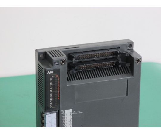 44-1056-31 【中古品】シーケンサー（PLC） A0J2-E28DR 【AXEL】 アズワン