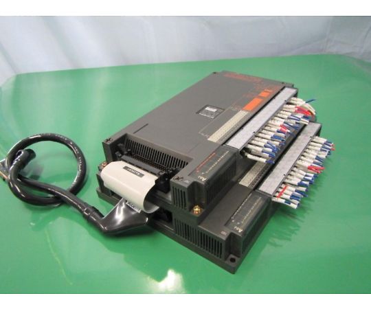 44-1057-12 【中古品】シーケンサー（PLC） A0J2-E28DT 【AXEL】 アズワン