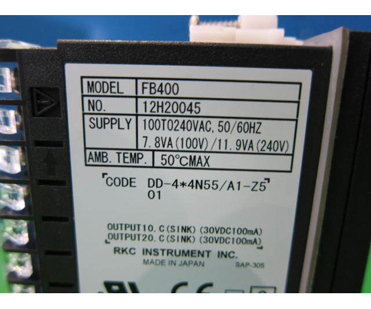 44-1082-52 【中古品】シーケンサー デジタル温度調節計 FB400 【AXEL】 アズワン