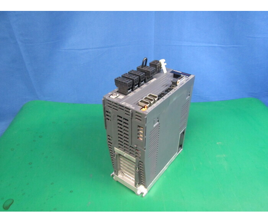 44-1170-21 【中古品】ACサーボドライバー MR-J4W3-444B 【AXEL】 アズワン