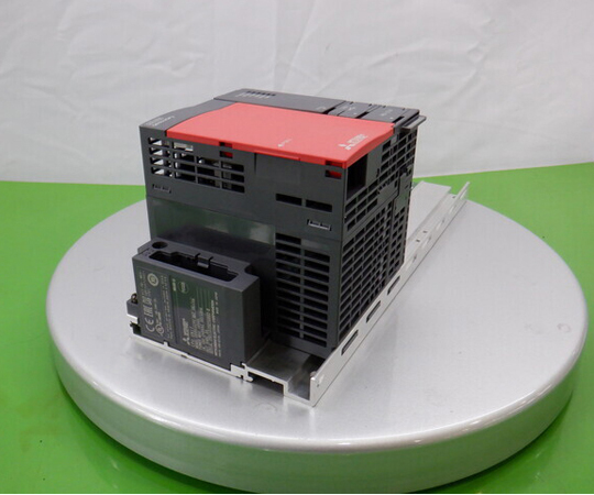 44-1224-10 【中古品】シーケンサー（CPUユニット） Q00UJCPU 【AXEL】 アズワン